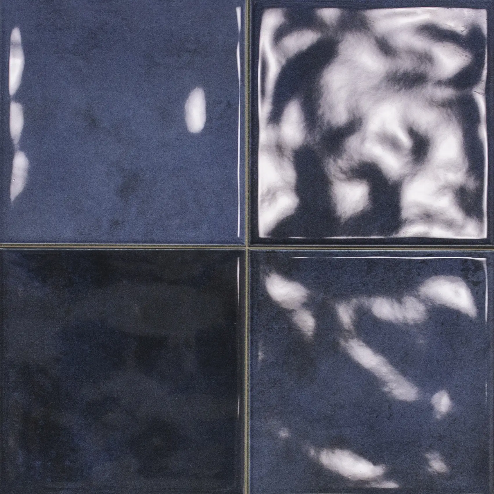 Navy blue tiles 24x24 (Spain). Reviews. Samples 48h